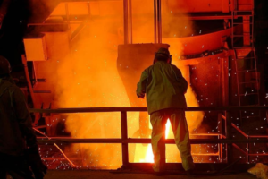 Glass Manufacturing 101: From Sand to Perfume Bottles (Step-by-Step Guide)