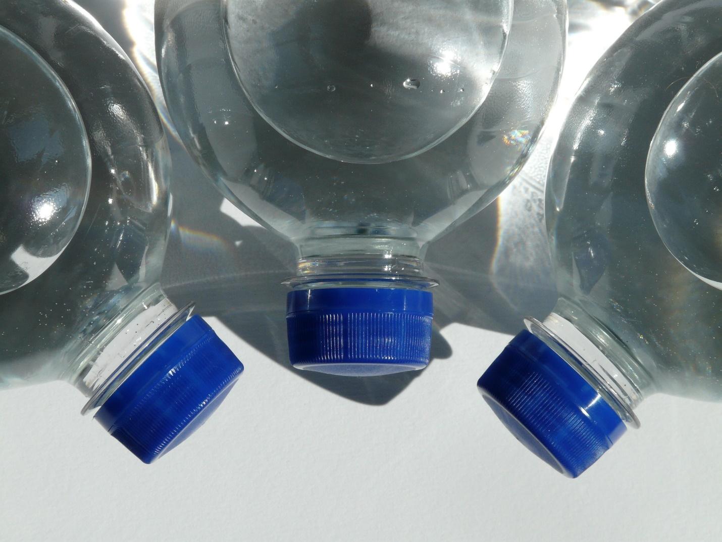 Polyethylene in Perfume Packaging: Properties, Uses & Applications